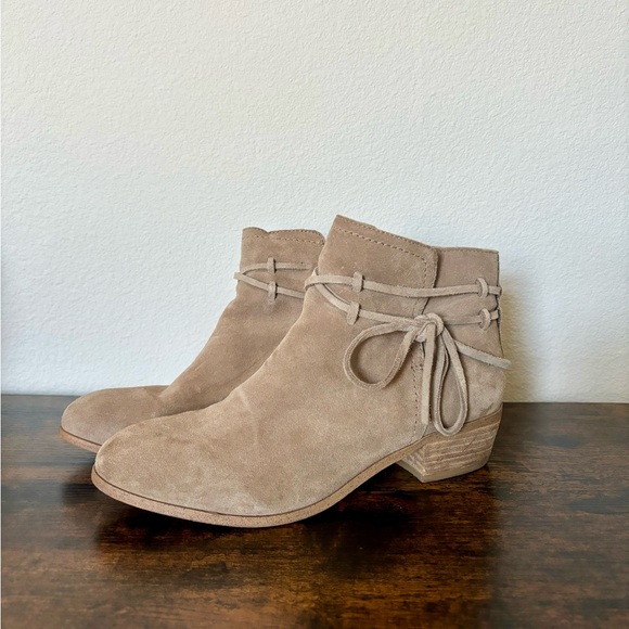 Splendid | Shoes | Splendid Womens Tan Suede Ankle Boots Size 8 | Poshmark